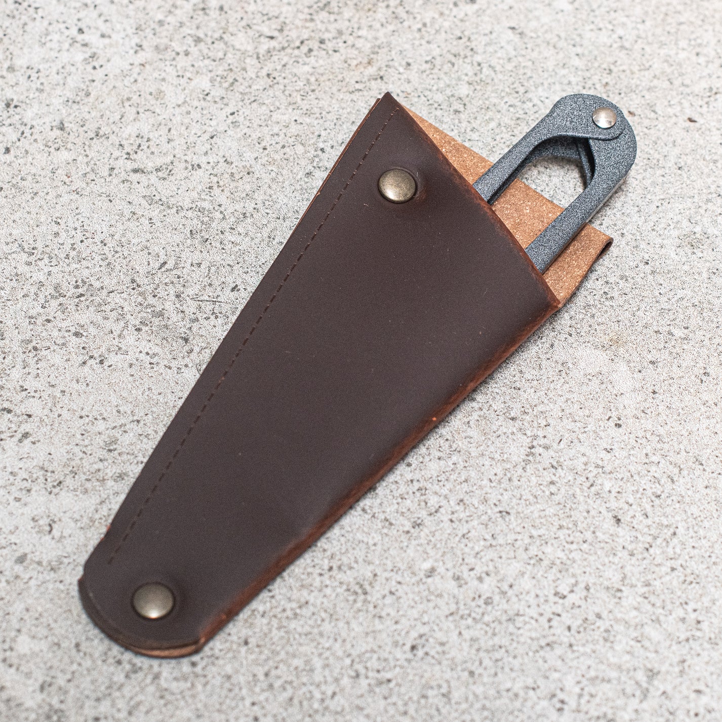 Snips in Leather Pouch – Heaven in Earth